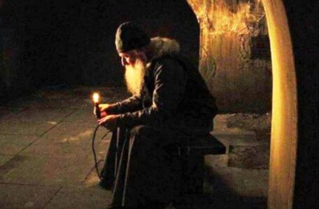 ΠΑΤΕΡΑΣ ΕΛΠΙΔΙΟΣ. ΤΙ ΤΡΑΓΙΚΟ ΕΡΧΕΤΑΙ | Votegreece.gr