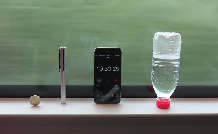 ΤΡΕΝΟ ΣΤΗΝ ΚΙΝΑ ΤΡΕΧΕΙ ΜΕ 35Ο ΧΙΛΙΟΜΕΤΡΑ ΚΑΙ ΝΟΜΙΣΜΑ ΙΣΟΡΡΟΠΕΙ ΧΩΡΙΣ ΝΑ ...